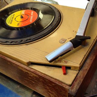 Vinyl Simulation Plugin – Free | Creative-Audio-Production.com